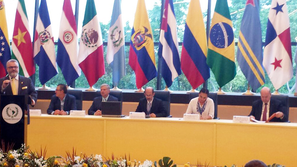 Asamblea Conmemorativa de los 50 años del Parlamento Latinoamericano ...